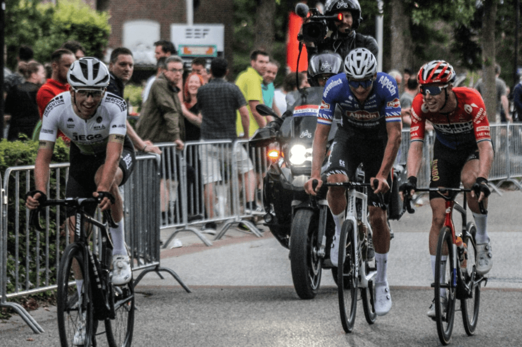 Interview with Cyclist Jody Jochems - The Zommunique'