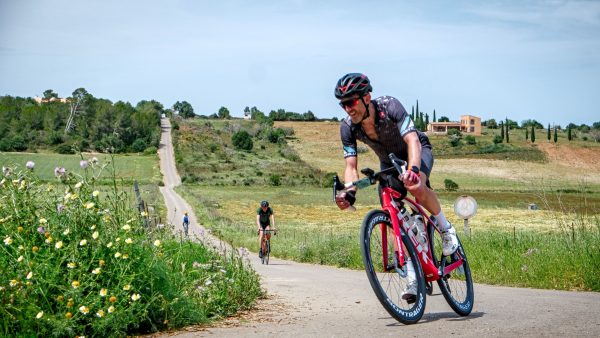 Elite Cyclist Rob Wood - The Zommunique'