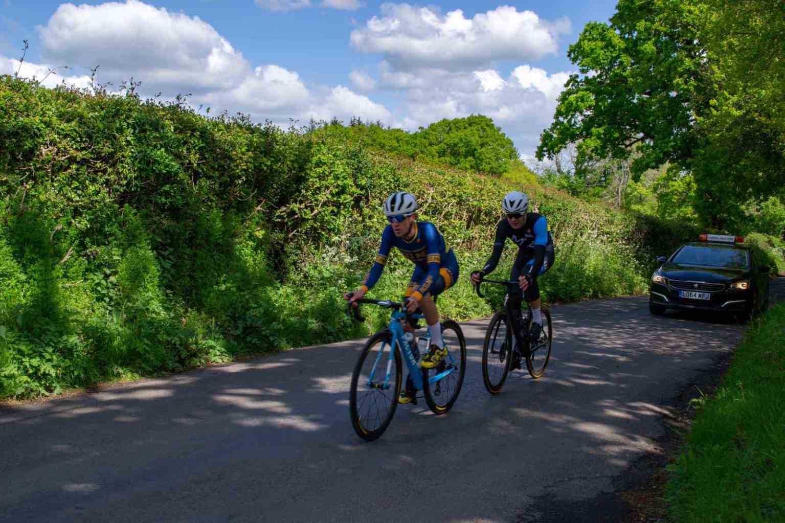 Elite Esports Cyclist Thomas Perren - The Zommunique'